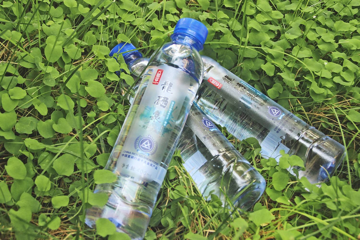 铁汉足球与影视的唯一指定饮用水-大熙客龍硒泉品牌包装设计_厚启营销咨询_新浪博客